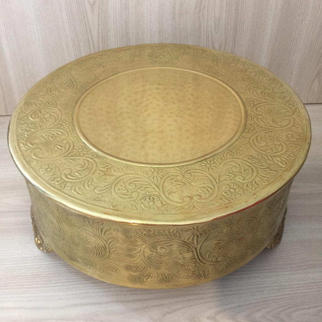 Shiny Gold Cake Plateau 35cmdia - The Pretty Prop Shop - Auckland ...