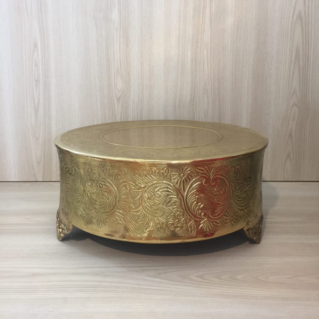 Shiny Gold Cake Plateau 35cmdia - The Pretty Prop Shop - Auckland ...