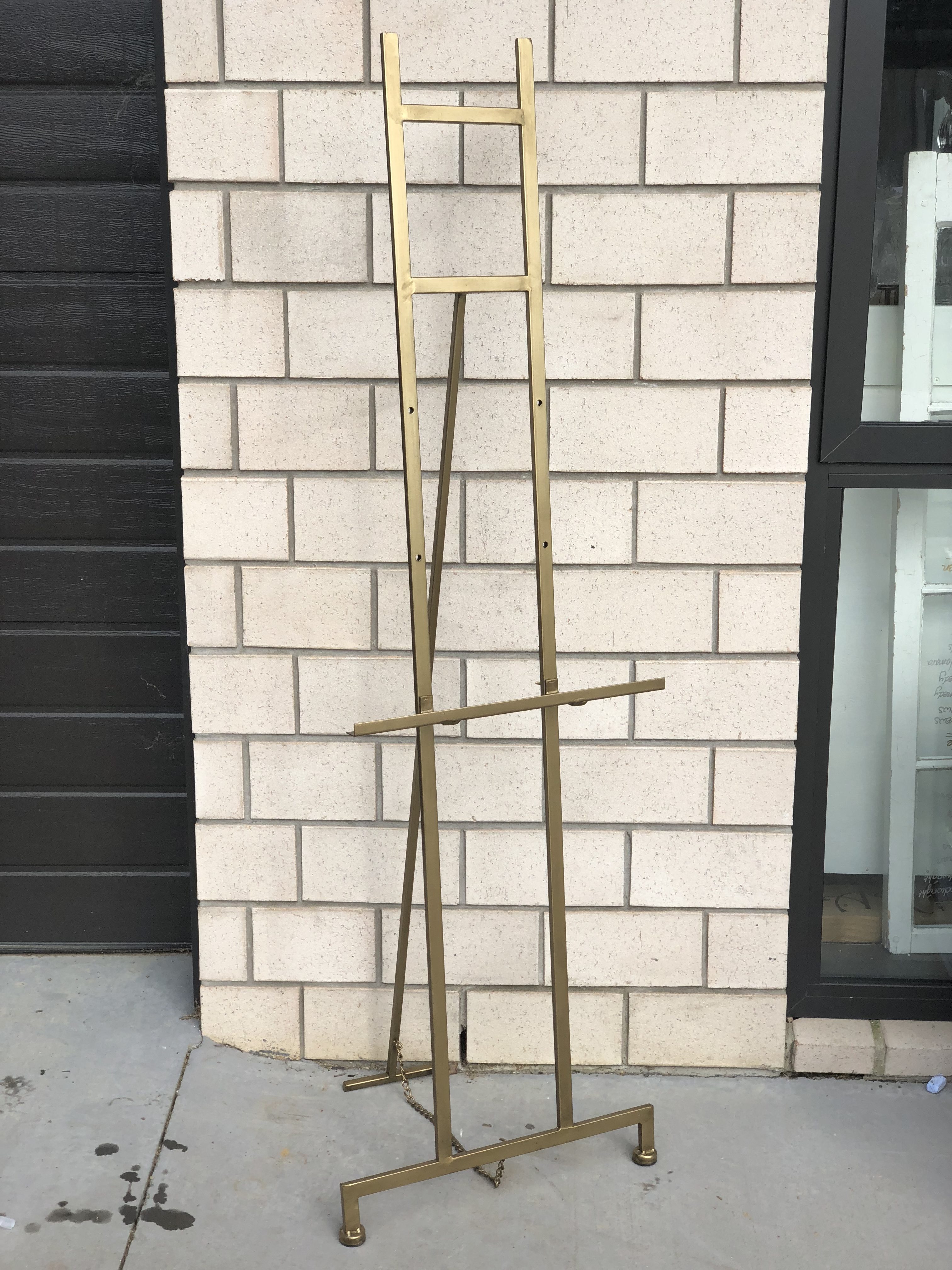 Metal Standing Easel - Gold - The Pretty Prop Shop - Auckland Wedding ...